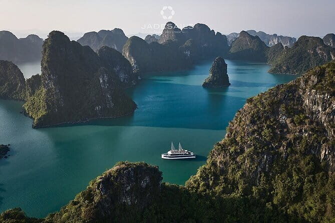 Ha Long Bay Day Tour by 5 Stars Luxury Amethyst Cruise - Sunset Party and Relaxation