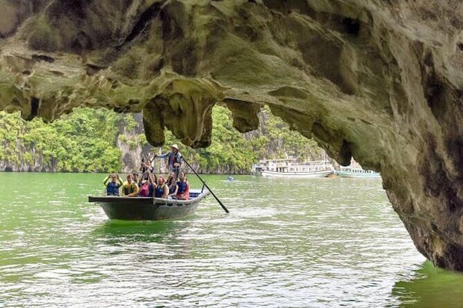 Ha Long Bay Full Day Cruise Includes Transport, Kayak - Key Points