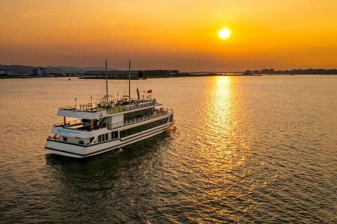 Ha Long Bay Luxury Cruise Day Tour with Transfer - Introduction: An Authentic Day in Halong Bay