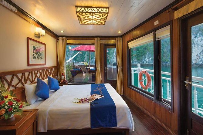 Ha Long bay tour in Middle 3 star cruise - A Closer Look at the Ha Long Bay Experience