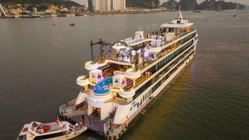 Ha Long Bay with Luna Cruise The Most Luxurious & Classy - Key Points
