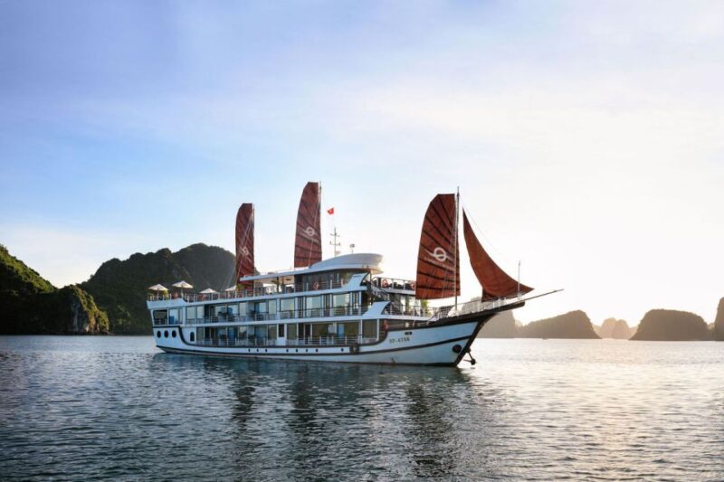 Ha Long & Lan Ha Bays: 2-Day Cruise with Meals & Kayaking - What You Can Expect on the Cruise