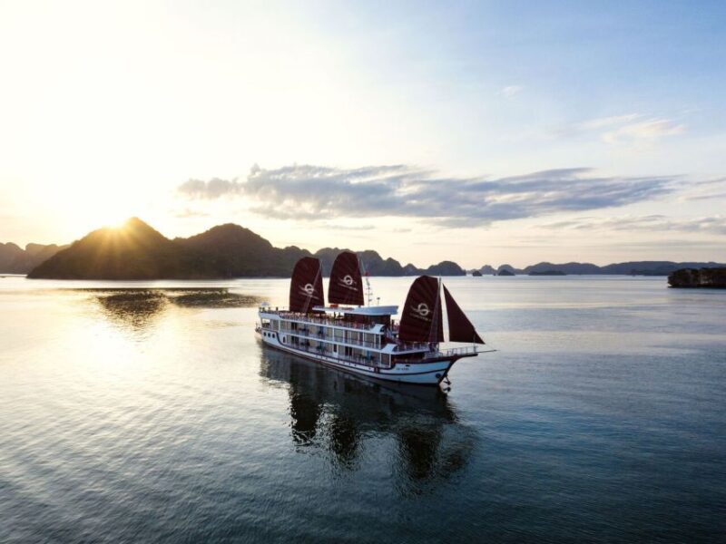 Ha Long & Lan Ha Bays: 2-Day Cruise with Meals & Kayaking - The Cruise Experience: Comfort and Authenticity