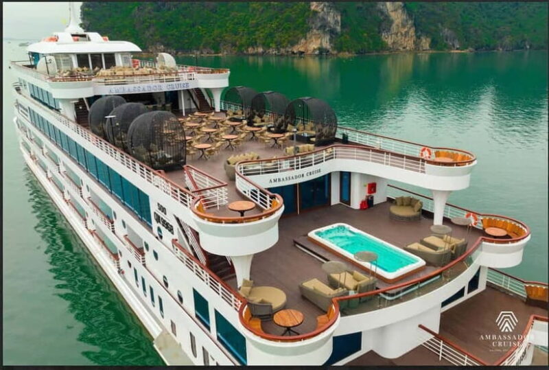 Ha Long: The biggest & luxurious cruise & Live music & Drink - An In-Depth Look at the Experience