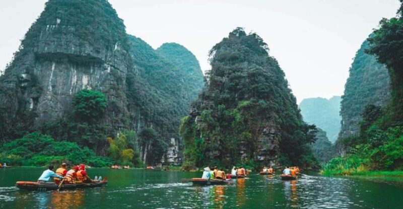 Ha Noi/Ninh Binh : Hoa Lu - Trang An- Mua Cave 1 day trip - In The Sum Up
