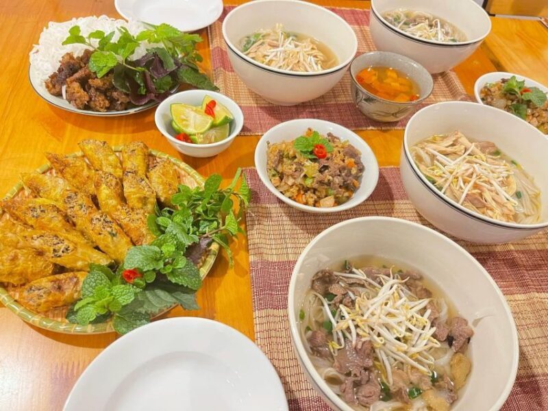 Ha Noi: Vietnamese Cooking Class with Local Market Tour - Key Points