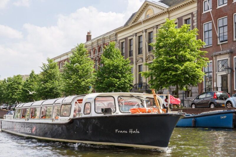 Haarlem: Sightseeing Canal Cruise through the City Center - An In-Depth Look at the Haarlem Canal Cruise