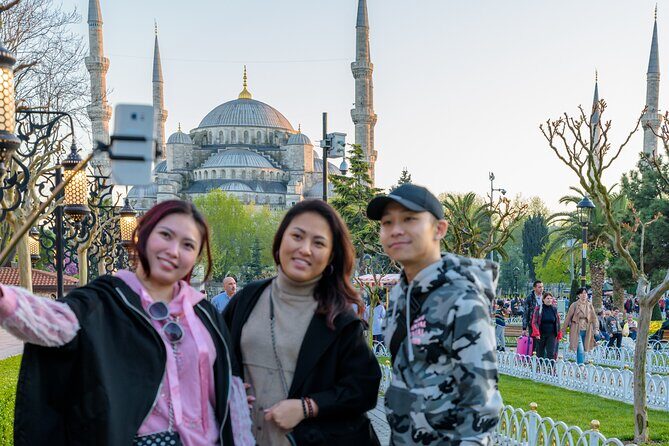 Hagia Sophia, Hippodrome & Blue Mosque and Grand Bazaar Guided Tour - Key Points