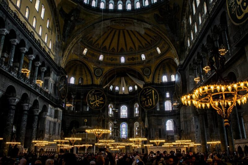 Hagia Sophia under the Stars: Evening Tour - Private Tour - The Experience: A Calm, Illuminated Walk Through History