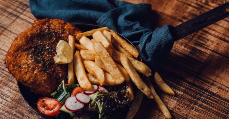 Hahndorf After Dark Walking Tour with meal included - What’s Included and What to Be Aware Of