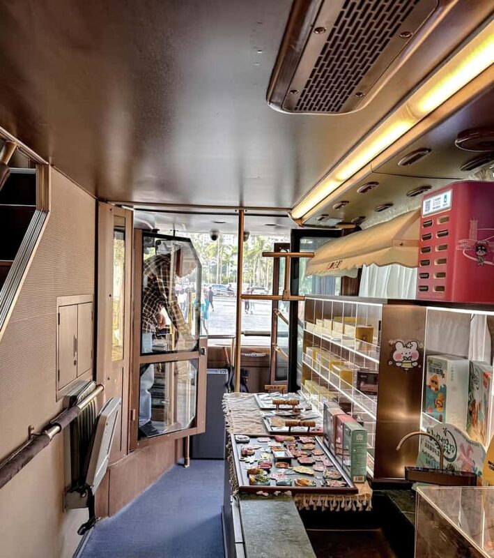 Haikou: 3H Dad Tea Themed Bus & Qilou Old Street Guided Walk - Final Thoughts