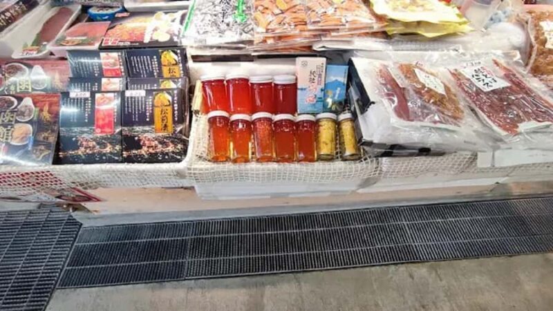 Hakodate: Full-Day Guided Walking Tour with Guide Experience - Key Points