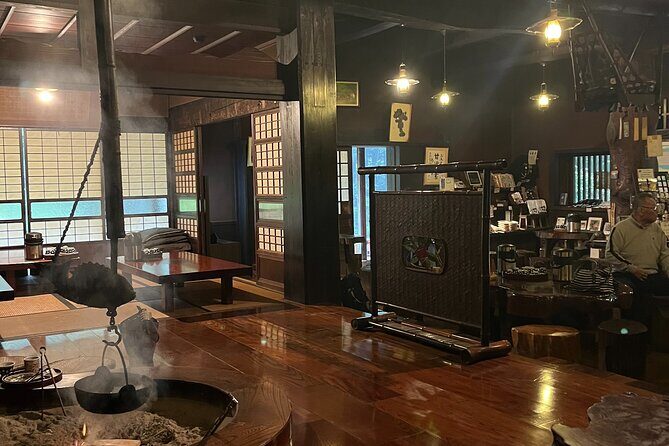 Hakone Old Tokaido Road Hiking Tour to Hakone Shrine - Key Points