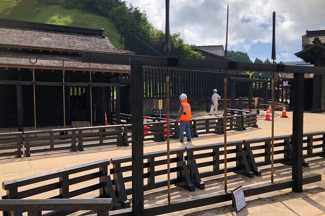 Hakone Shrine and Checkpoint Guided Tour-Van - Authentic Experiences and Traveler Tips