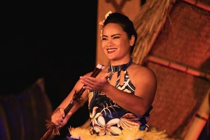Hale Hoaloha Luau at the Mauna Lani - An Authentic Hawaiian Experience in a Historic Setting