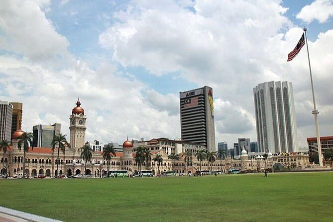 Half-Day Amazing Kuala Lumpur City Tour - National Monument