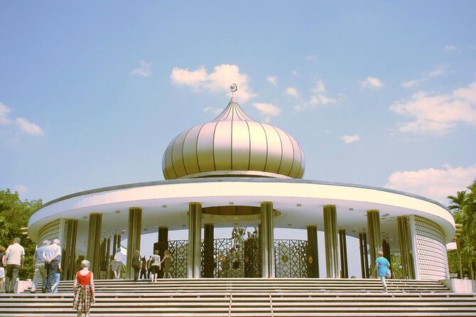 Half-Day Amazing Kuala Lumpur City Tour - Sultan Abdul Samad Building