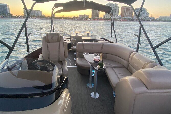 Half-Day Aqua Patio Rental in Fort Lauderdale 7 to 11 people - FAQ