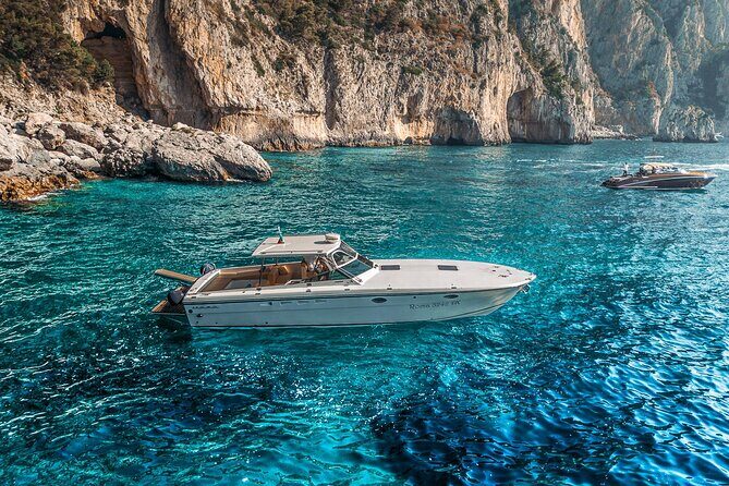 Half day around Capri by Itama 38 speedboat - Key Points