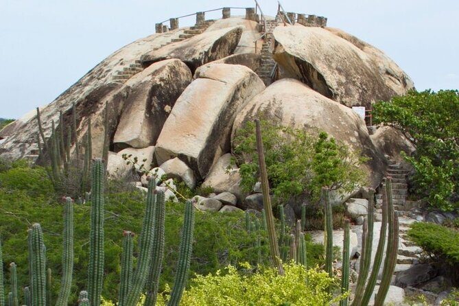 Half day Aruba Jeep Tours - Sightseeing and more - Exploring Aruba in Style and Comfort