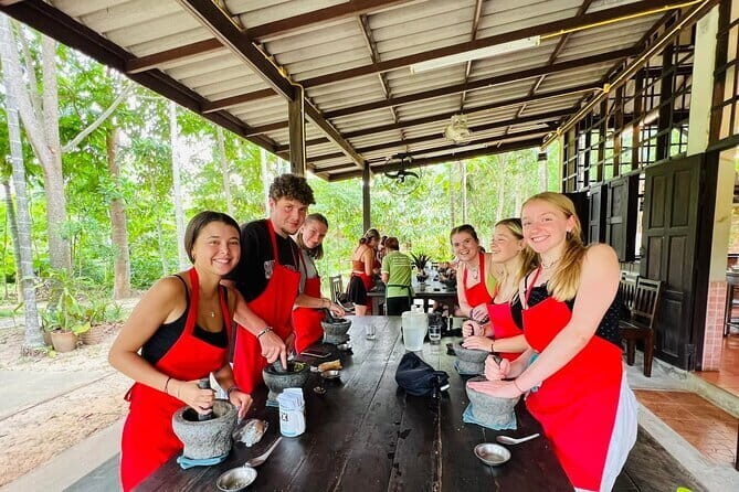 Half Day Chiang Mai Thai Cooking Class with Market & Farm - Key Points
