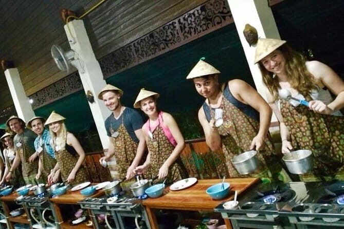 Half Day Chiang Mai Thai Cooking Class with Market & Farm - FAQ