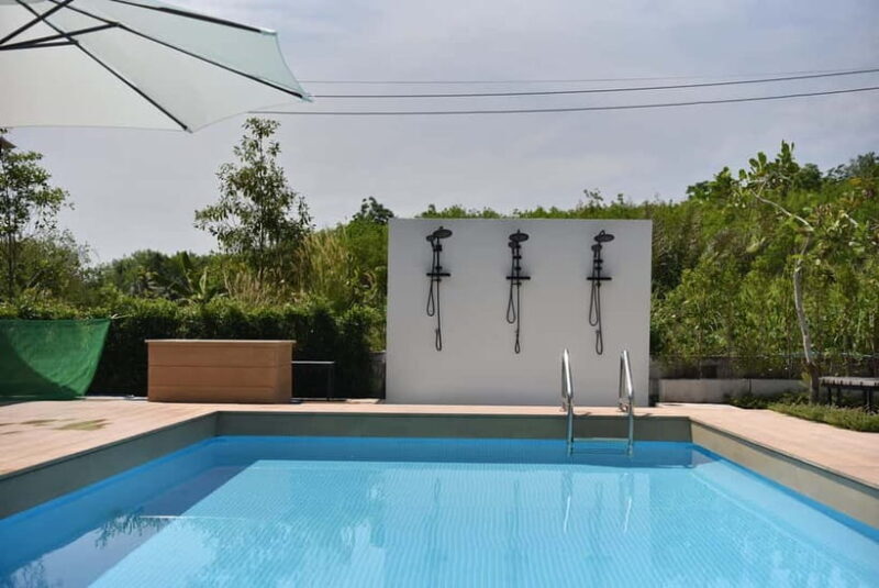 Half-Day Chill Experience at Khaolak Waterside Beach Club - Who Should Consider This Tour?