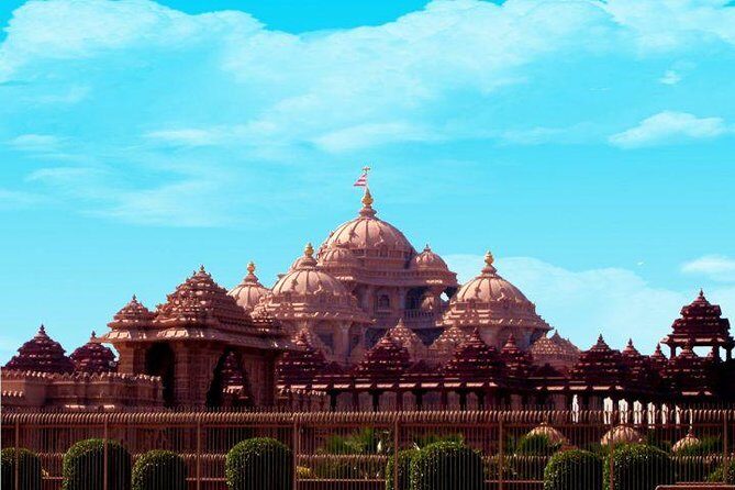 Half Day City Tour of New Delhi visit Akshardham Temple - An In-Depth Look at the Akshardham Experience