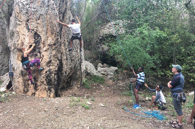 Half day Climbing Trip at the Tafelberg, Curaçao - FAQ