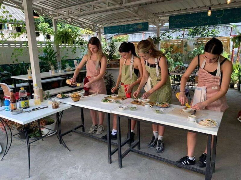 Half Day Cooking Class at Organic Farm & City Garden&Market - Key Points