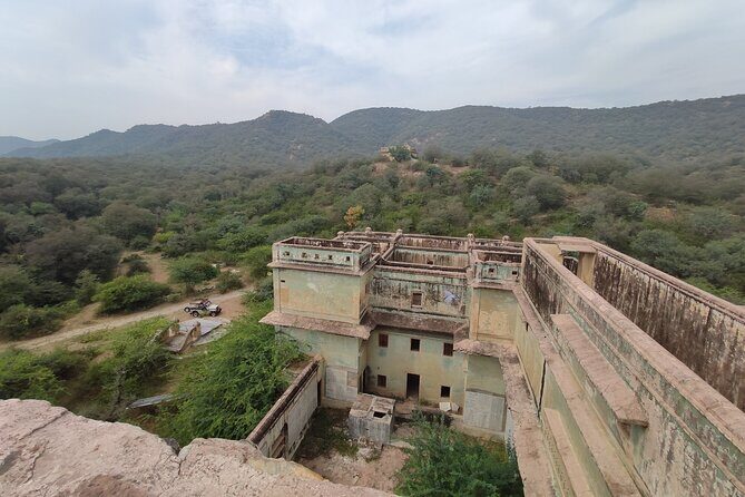 Half-Day Cultural Village Jeep Safari in Jaipur - Who Will Enjoy This Tour?