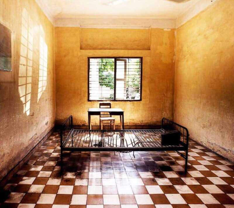 Half Day: Dark Year of Phnom Penh and Survivor Encounter - Who Should Consider This Tour?