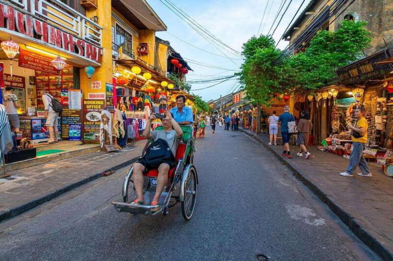 Half-day Discover Hoi An In Elegant Ao Dai - Scenic Cyclo Ride: A Charming Perspective