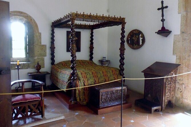 Half Day Excursion Colonial Zone Lighthouse to Colón and Tres Ojos from Santo Domingo - FAQ