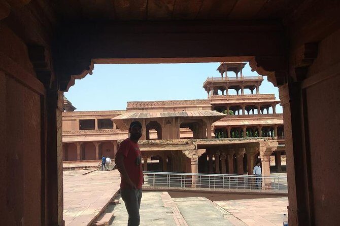 Half day Fatehpur sikri tour with Guide - Key Points