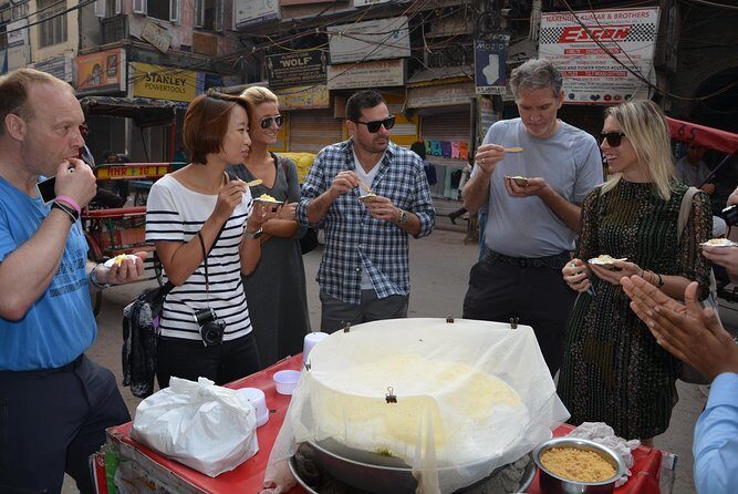 Half-Day Food Tour with Cycle Rickshaw ride to Masterji Kee Haveli - Who Will Love This Tour?