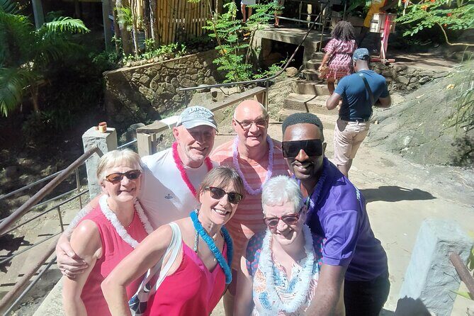 Half-Day Hawaiian Leis Chocolate Waterfalls Beach Tour - Who Should Consider This Tour?