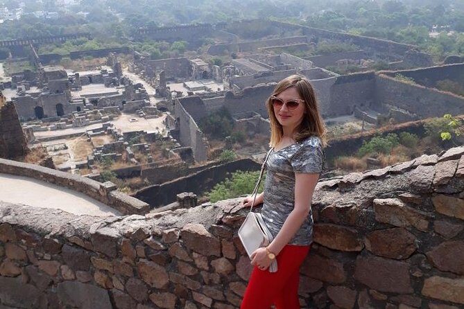 Half day Hyderabad tour to Golkonda fort & Qutub Shahi tombs in private car - An In-Depth Look at the Hyderabad Half-Day Tour