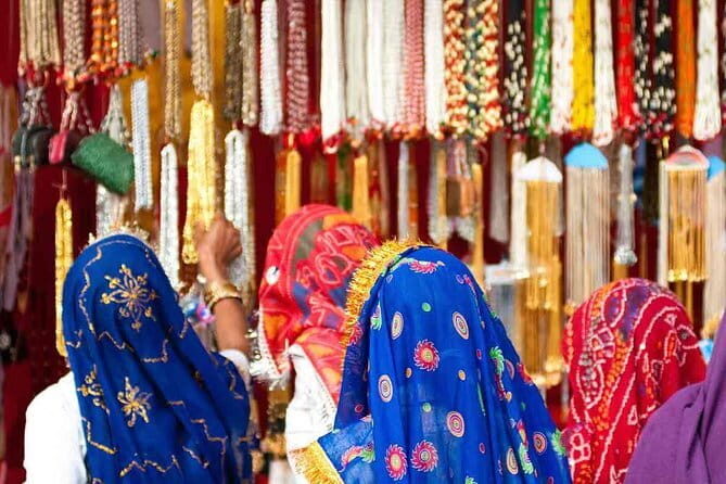 Half Day Jaipur Shopping Tour With Local Shopping Consultant - In-Depth Look at the Itinerary