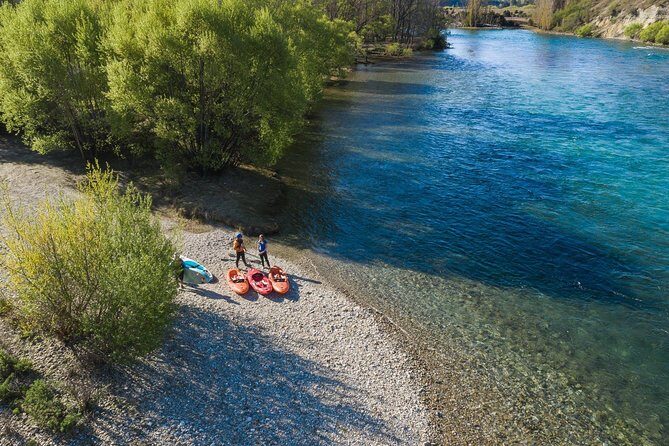 Half-Day Kayak Experience on the Mighty Clutha River from Wanaka - An In-Depth Look at the Clutha River Kayak Tour