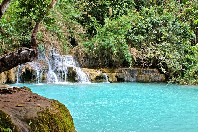 Half day Kuangsi waterfall joining tour - Discovering Kuang Si Waterfall