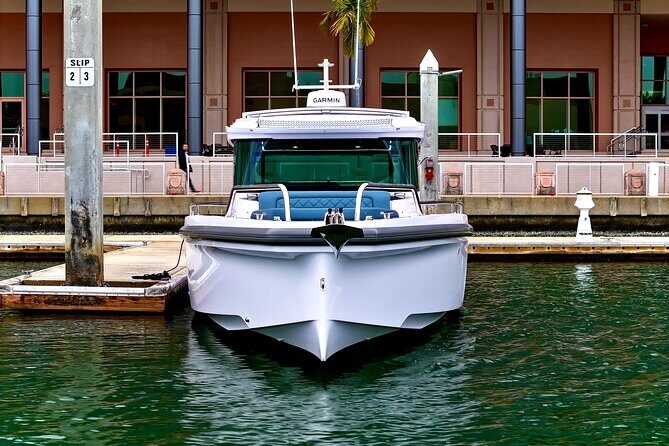 Half Day Luxury Boat Tour in Bradenton with Snorkeling - Who Should Consider This Tour?