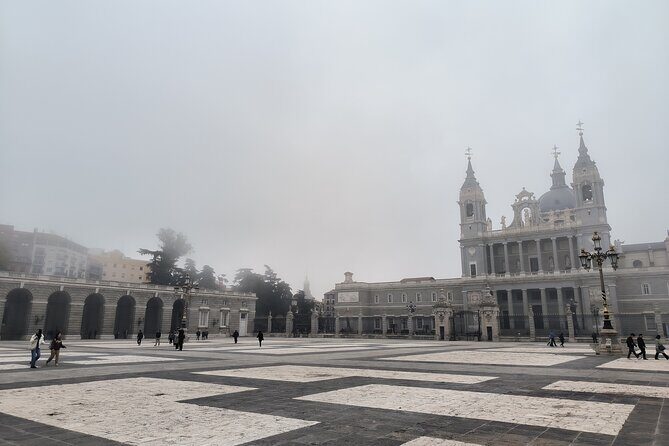 Half Day Madrid Highlights Customizable Walking Tour - Key Points