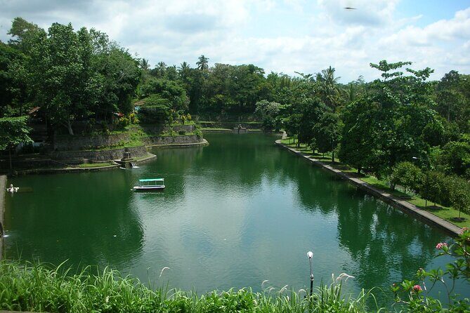 Half-Day Mataram City Tour - The Itinerary in Detail: What to Expect