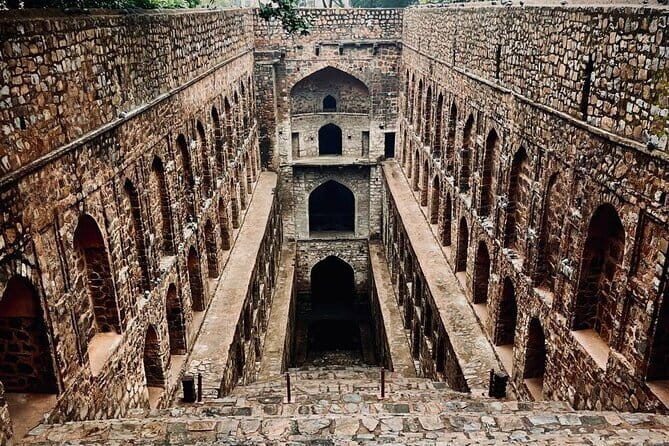 Half day Old and New Delhi Tour on Iconic Landmarks - Authentic Delhi in a Half Day: A Review of the Old and New Landmarks Tour