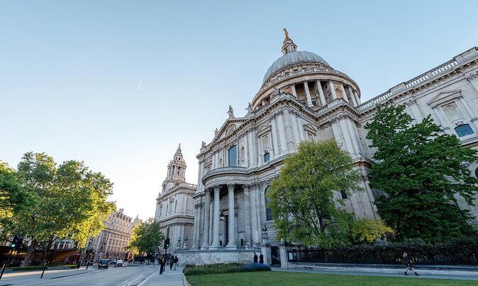 Half-Day Private Chauffeur-Driven Tour of London - Key Points
