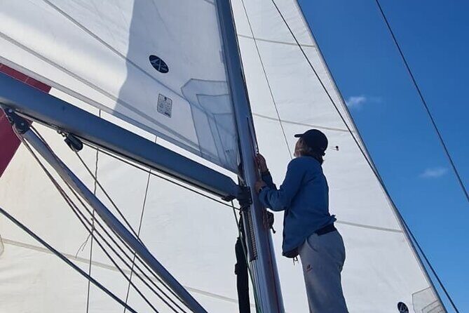 Half day Private Sailing cruise in Santorini island up to 6 pax - FAQs