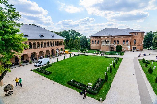 Half-Day Private Sightseeing Tour of Bucharest and its Surroundings Package - Who Will Love This Tour?