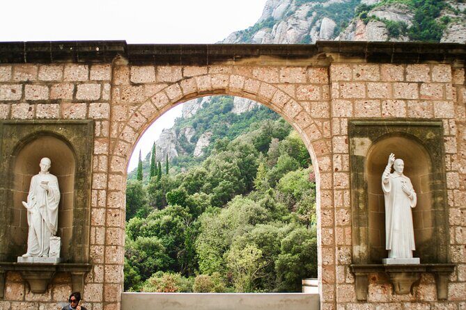 Half-Day Private Tour of Montserrat from Barcelona - Exploring the Half-Day Private Tour of Montserrat from Barcelona