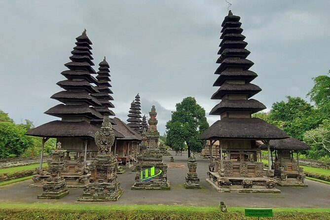 Half-Day Private Tour to Tanah Lot and Bali Royal Temple - The Itinerary in Detail